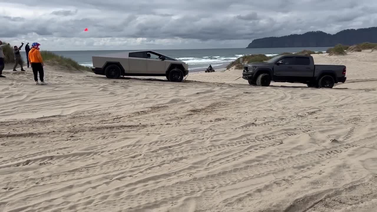 Video: Tesla Cybertruck towed in Oregon sand dunes – KOIN.com