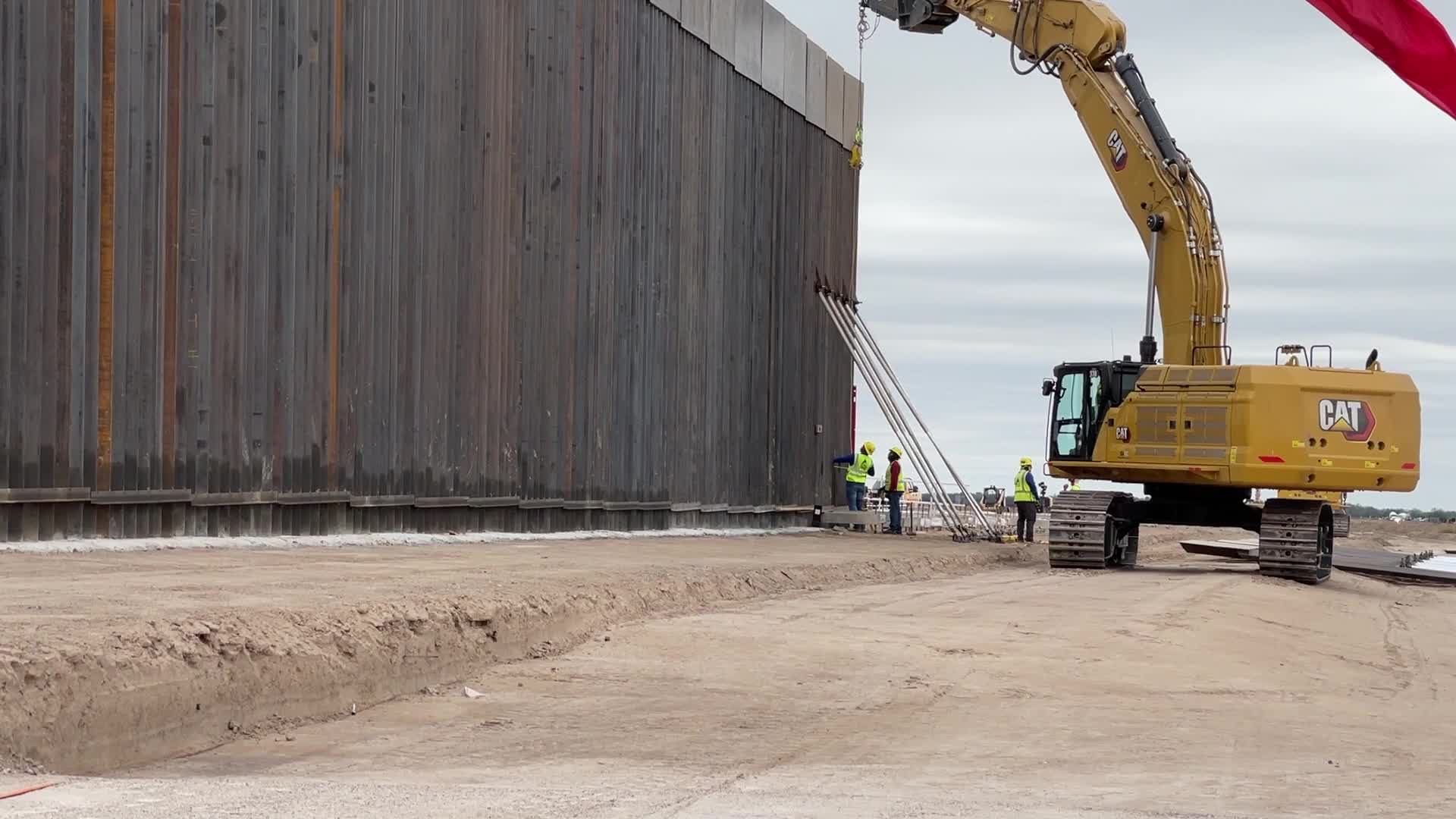 Texas GLO border wall going up in Starr County – BorderReport